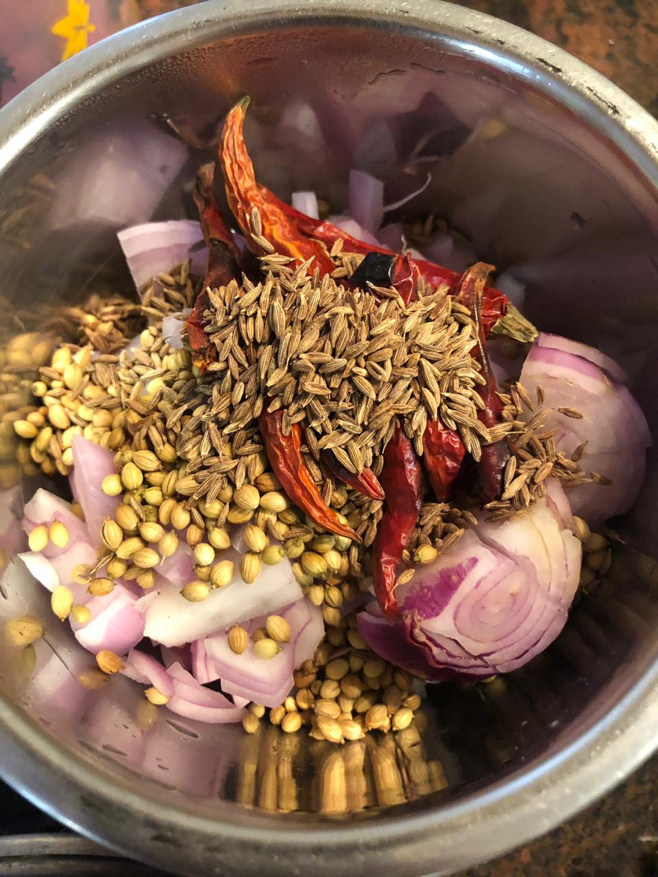 Mango Gojju|Mavinkayi Gojju recipe |Raw Mango recipe - Whats On My Plate?